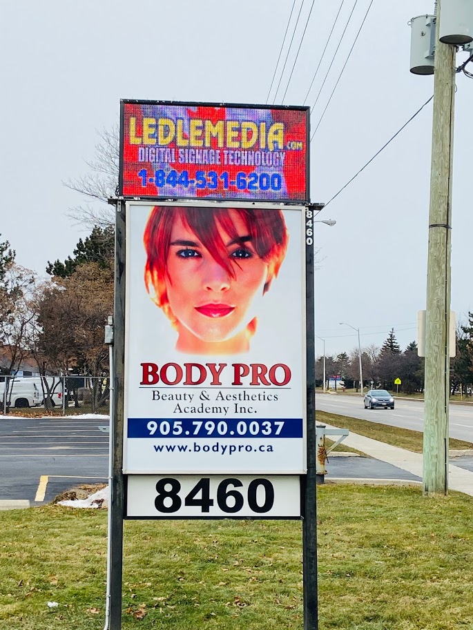 LED Pylon / Post Signs – LEDLE Media